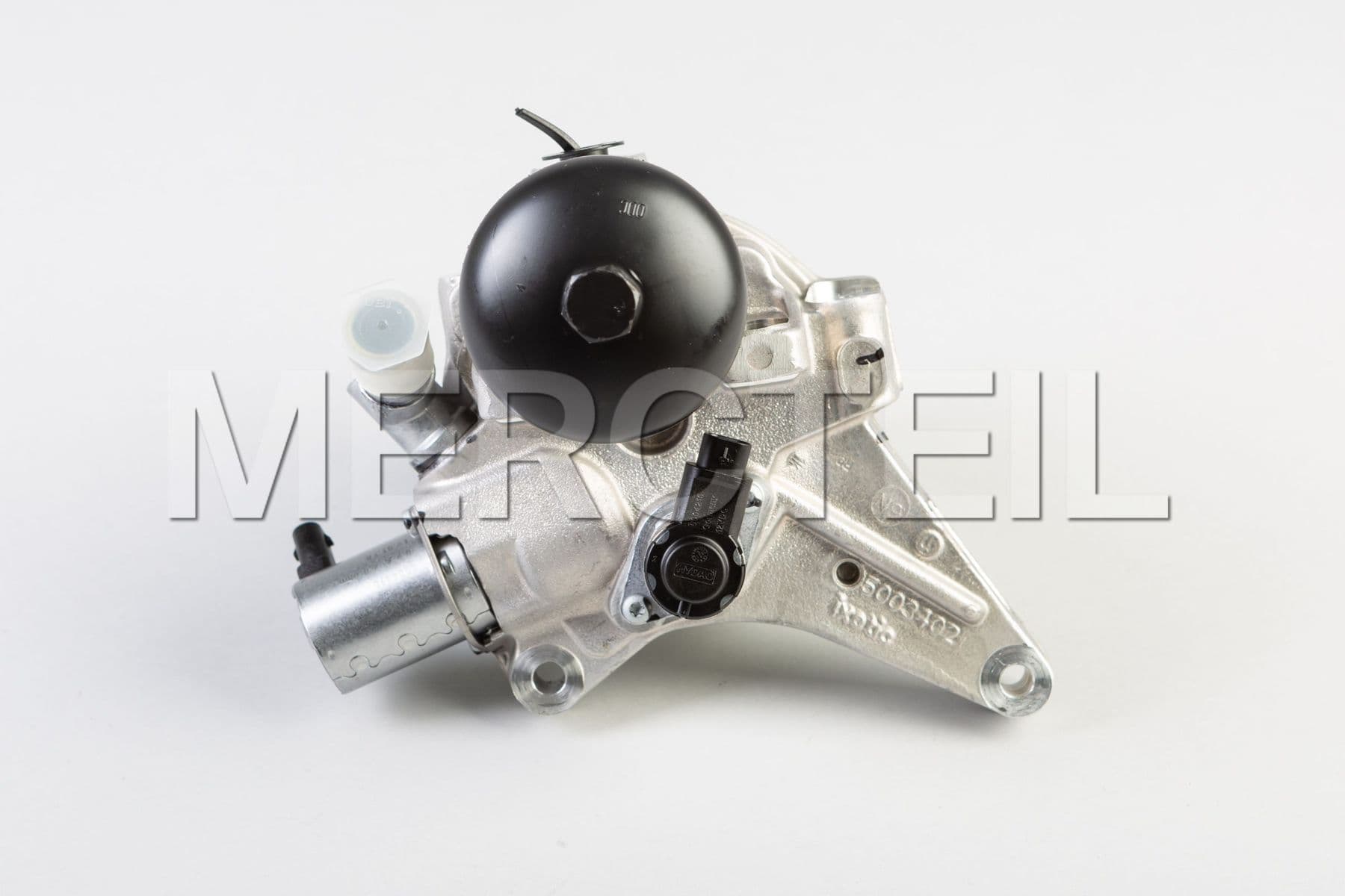 Buy the spare part Mercedes-Benz A000329010080 hydraulic pump