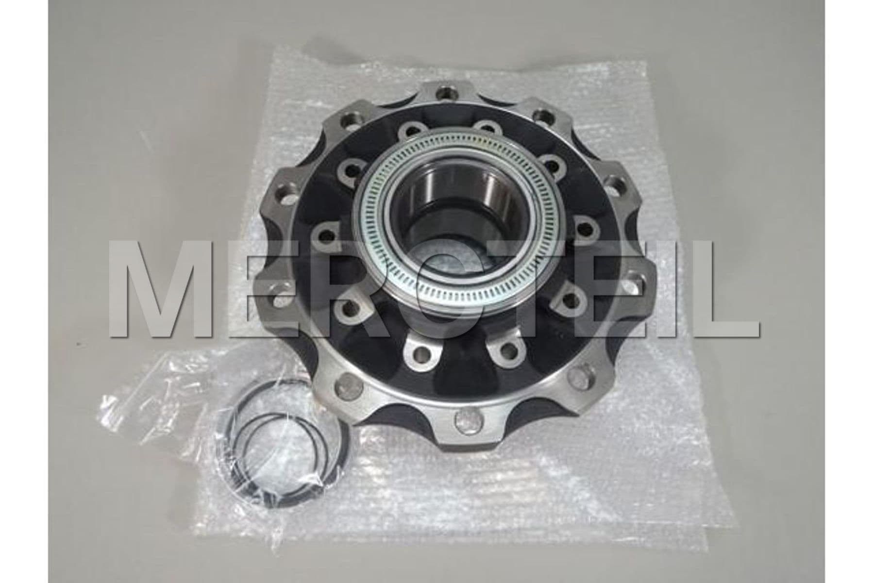 Buy the spare part Mercedes-Benz A0003502035 zb wheel hub