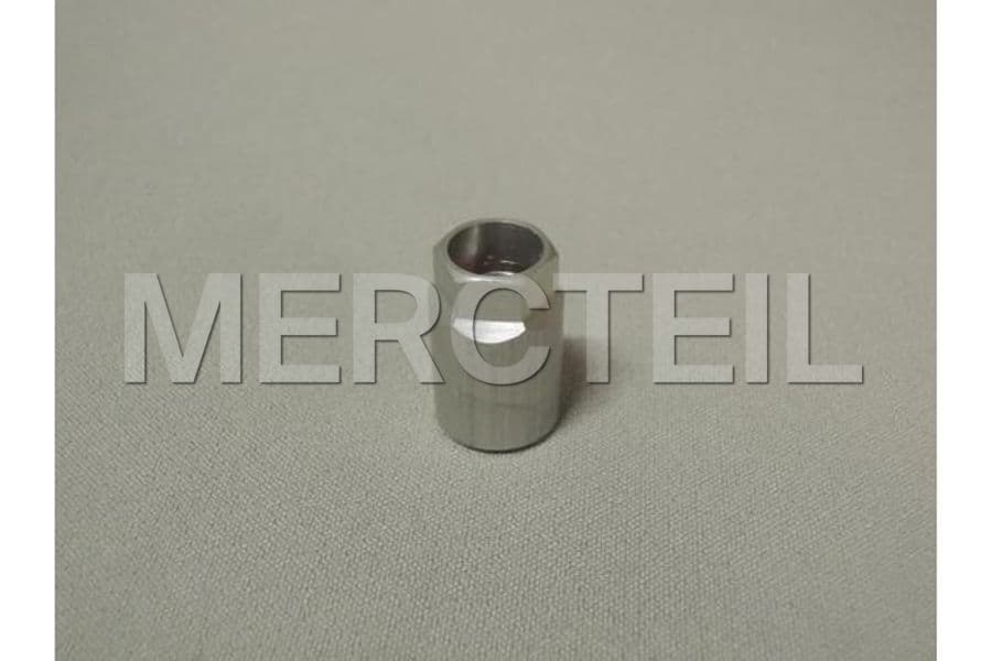 Buy the spare part Mercedes-Benz A0004011714 valve nut
