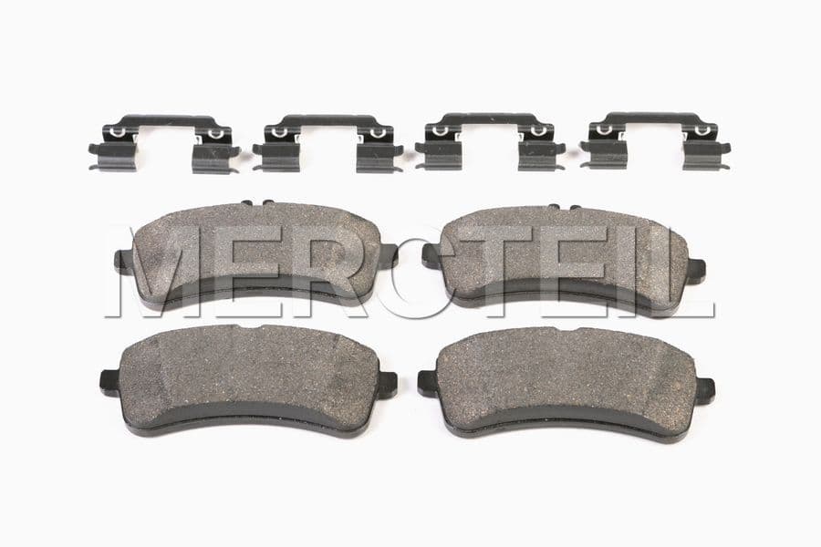 Buy the spare part Mercedes-Benz A0004204604 disk brake pad