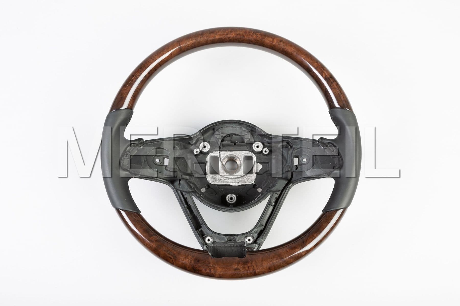Kaufen Sie das Ersatzteil Mercedes-Benz A00046031049E38 lenkrad