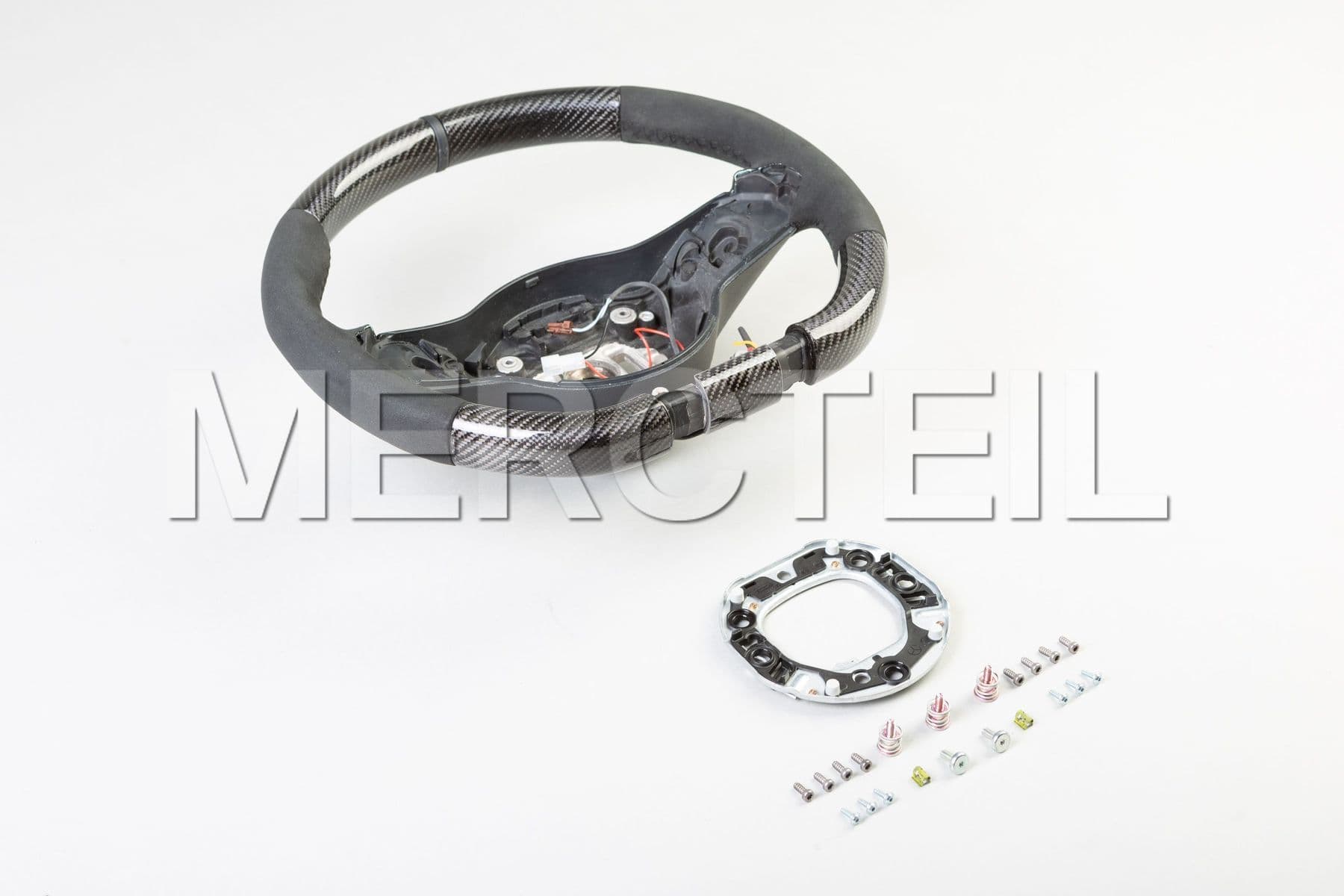 Buy the spare part Mercedes-Benz A00046060099E38 steering wheel