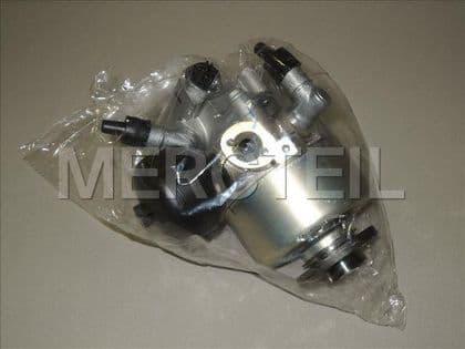 Buy the spare part Mercedes-Benz A0004660900 power steering pump
