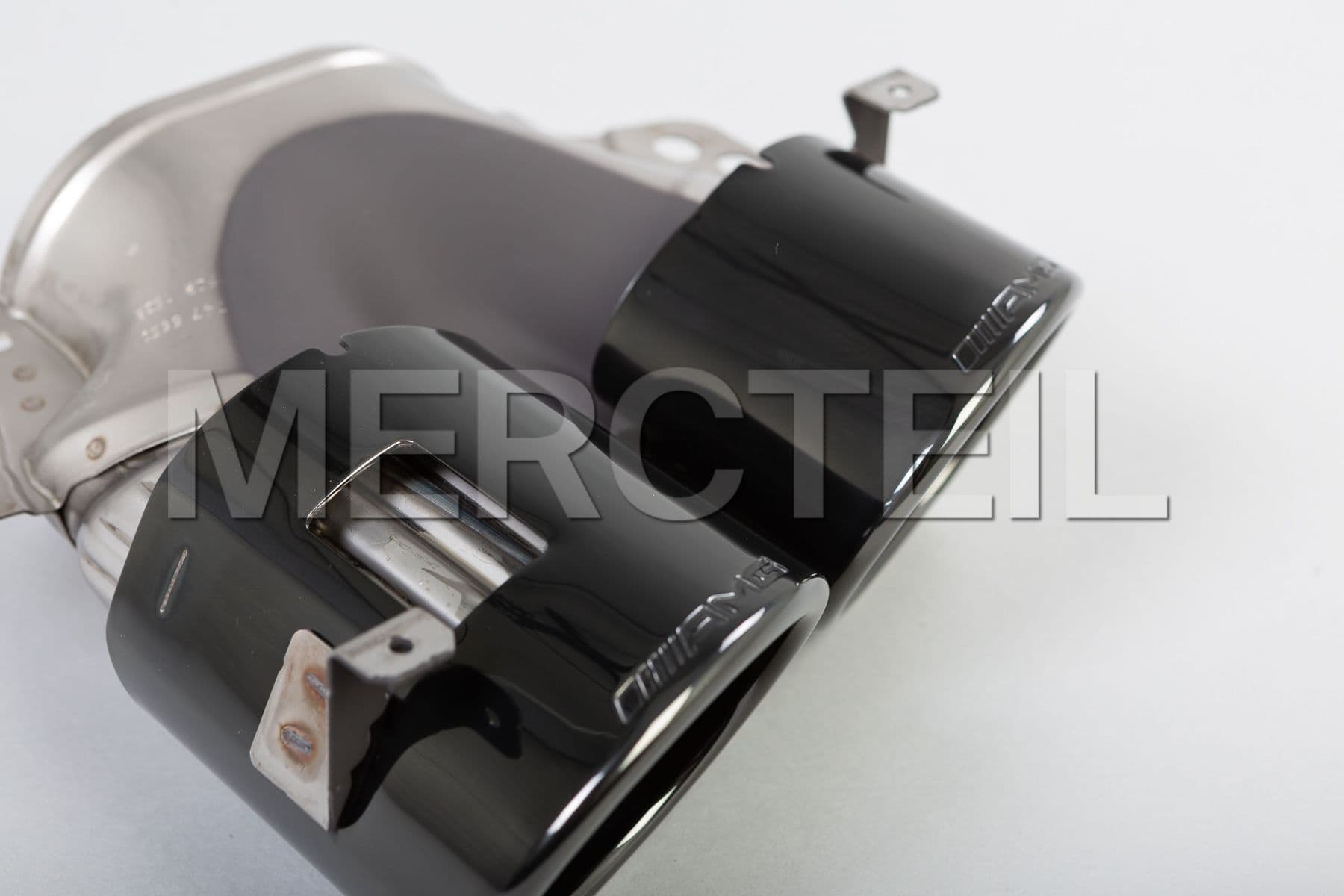 Buy the spare part Mercedes-Benz A0004901600 tail pipe trim