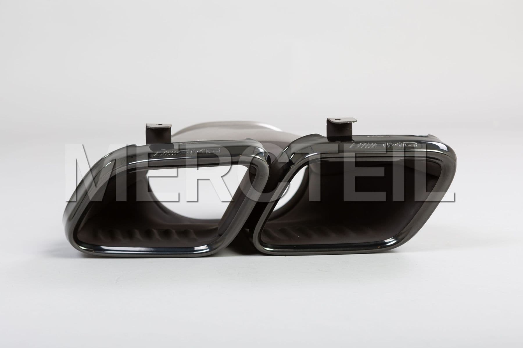 Buy the spare part Mercedes-Benz A0004902000 tail pipe trim