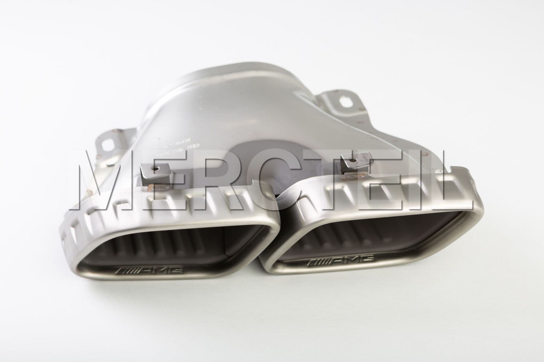 Buy the spare part Mercedes-Benz A0004902300 tail pipe trim