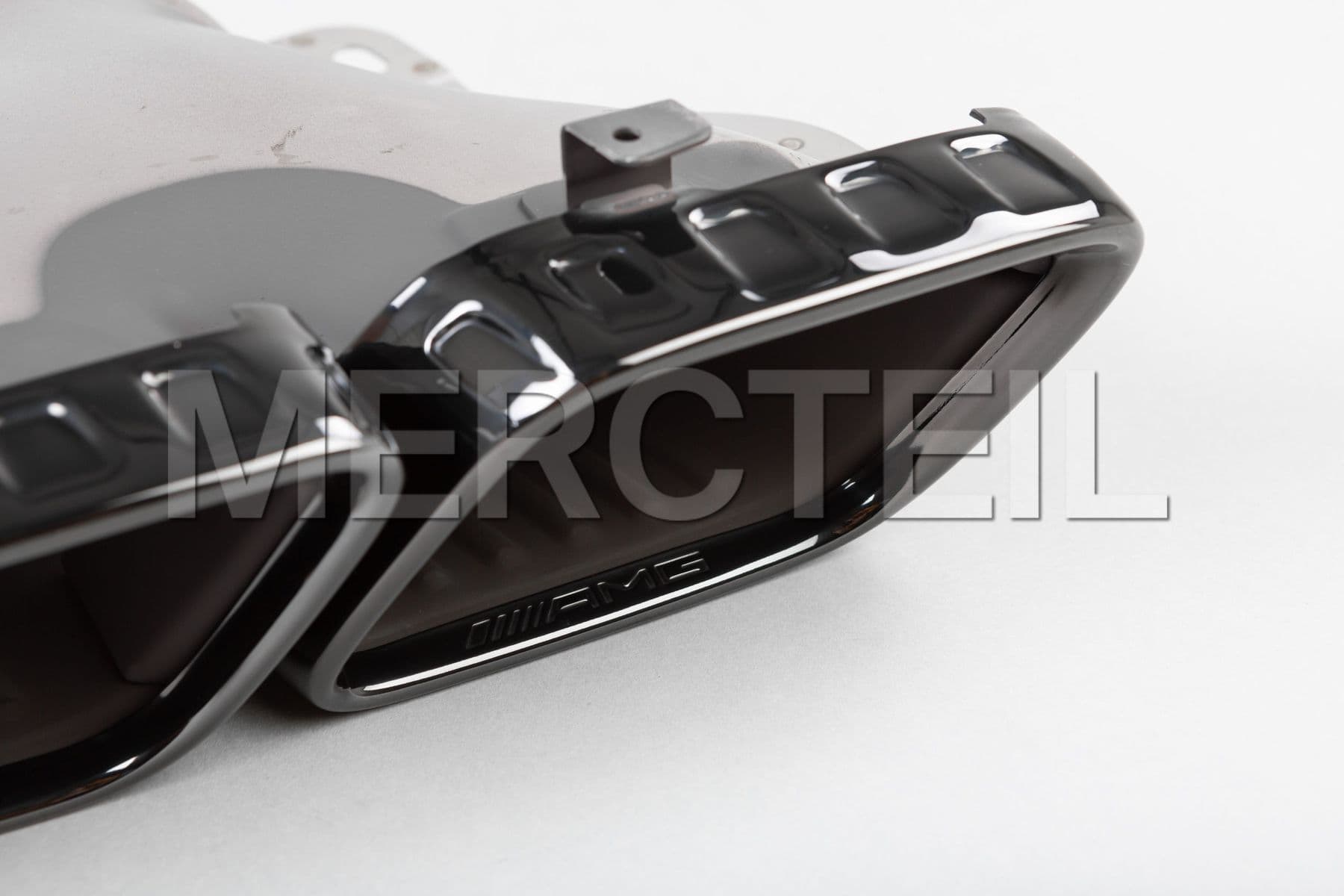 Buy the spare part Mercedes-Benz A0004902500 tail pipe trim