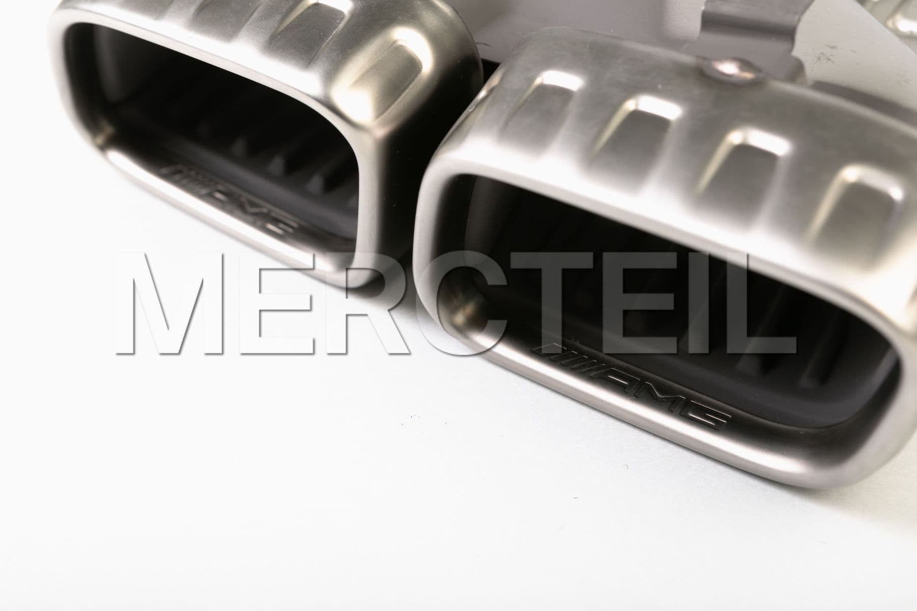 Buy the spare part Mercedes-Benz A0004905400 tail pipe trim