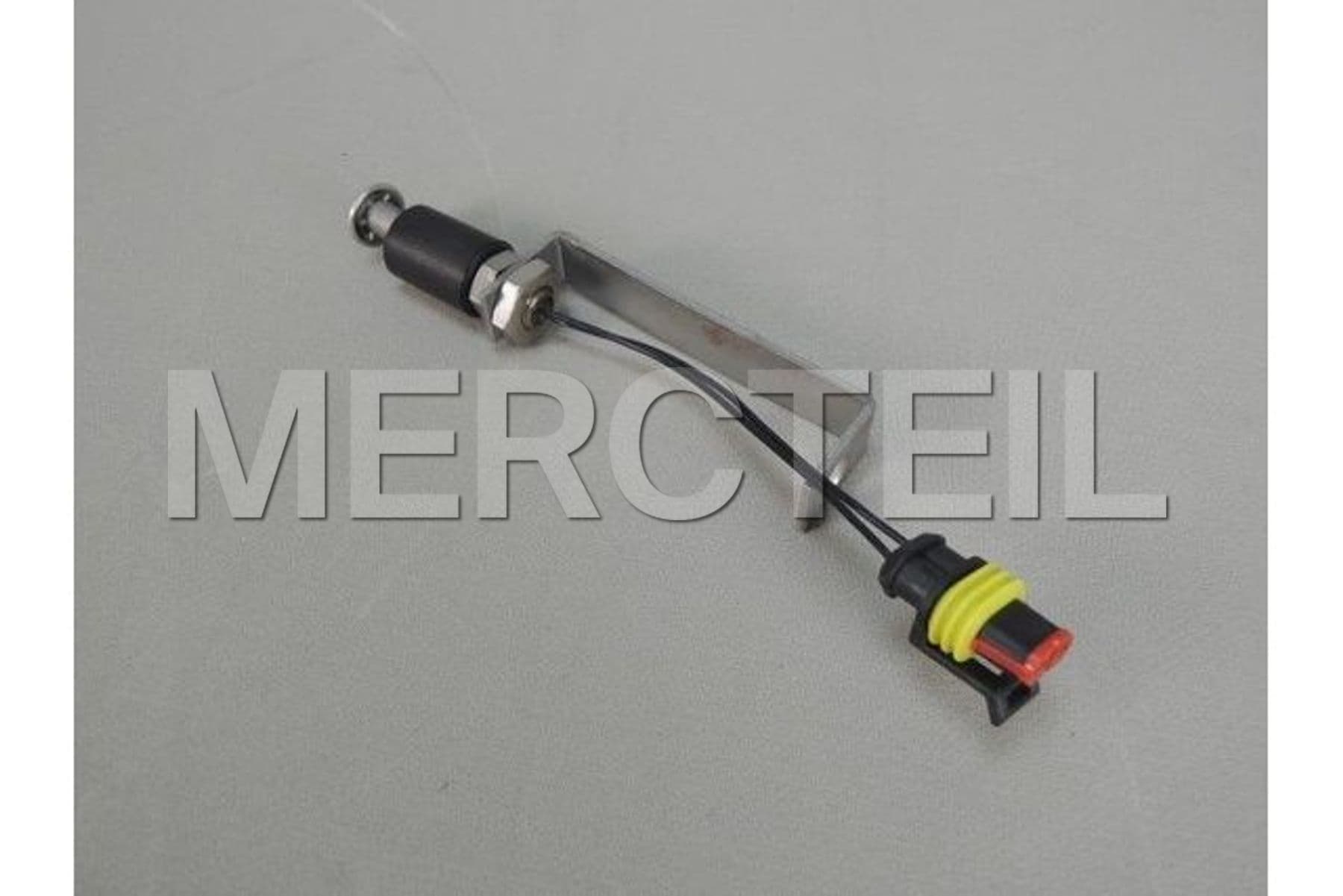 Buy the spare part Mercedes-Benz A0005459304 switch