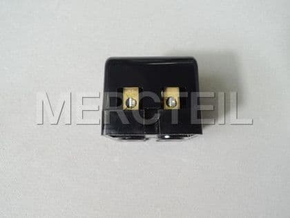 Buy the spare part Mercedes-Benz A0005459901 fuse box