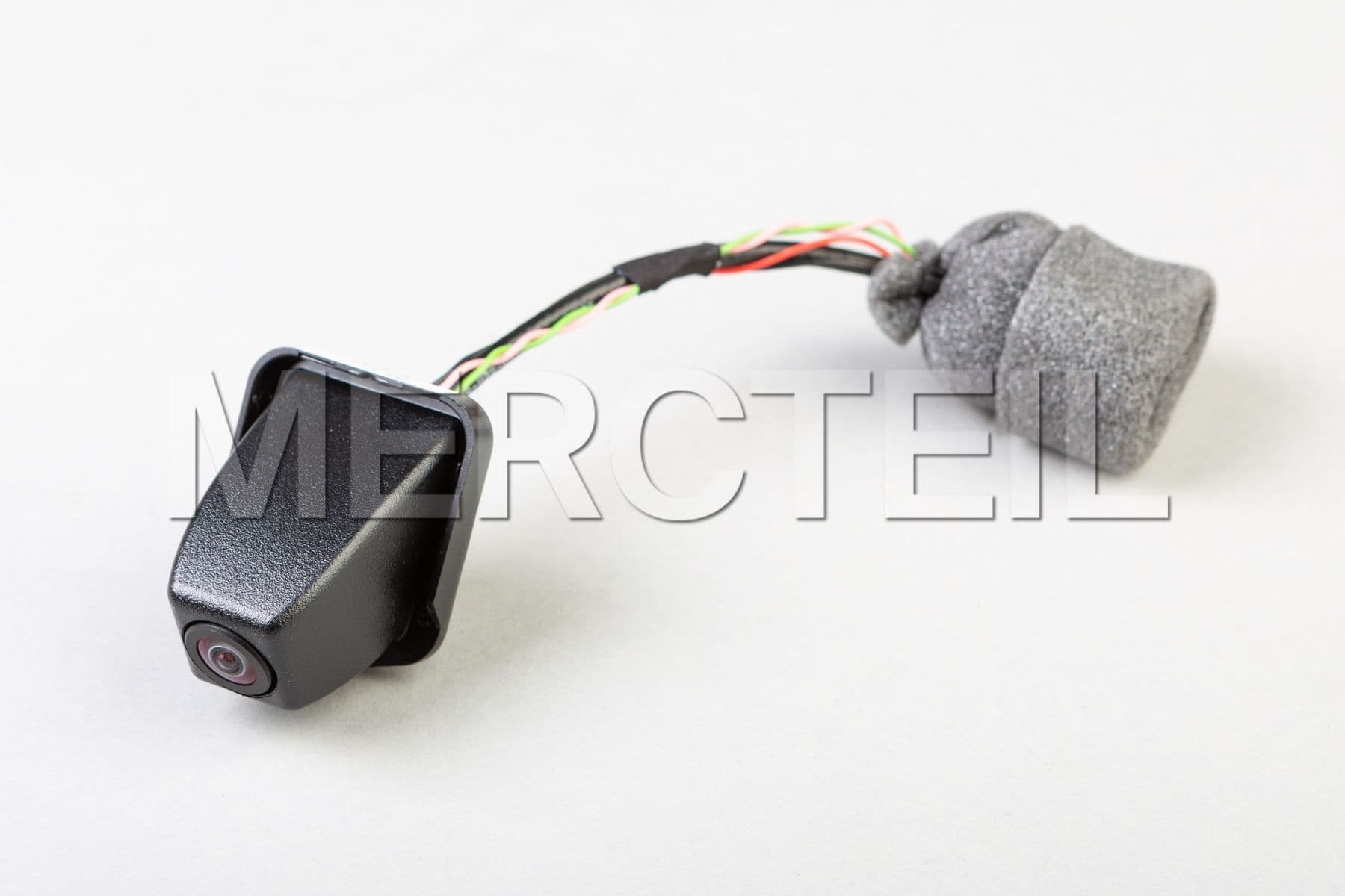 Buy the spare part Mercedes-Benz A0008201203 console