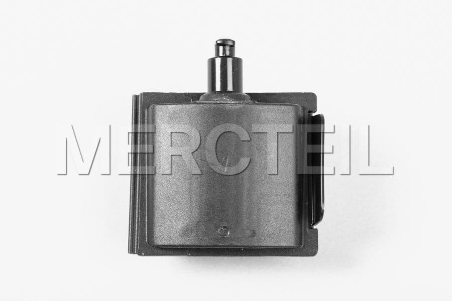 Buy the spare part Mercedes-Benz A0008204409 centr locking act ele