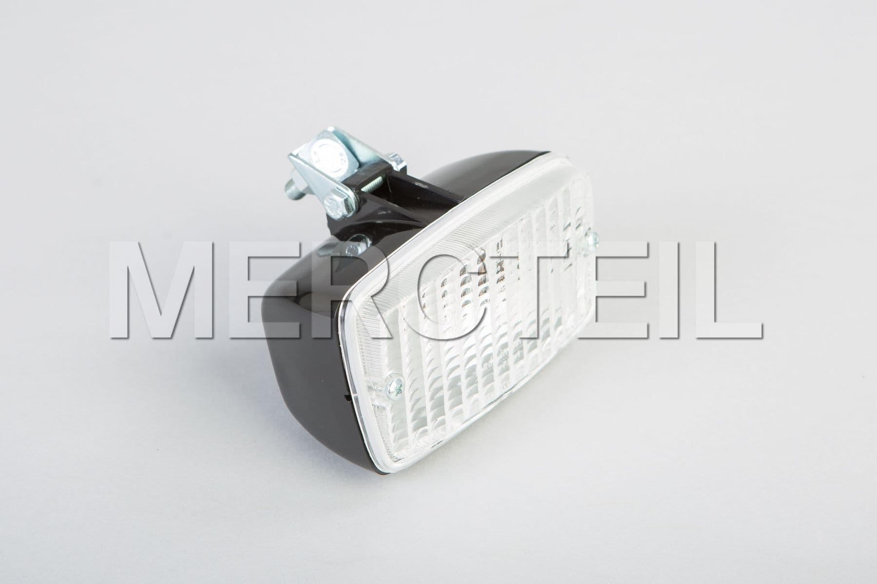Buy the spare part Mercedes-Benz A0008206456 exterior lamp