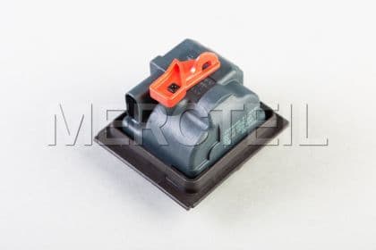 Buy the spare part Mercedes-Benz A0008207703 central locking actuator
