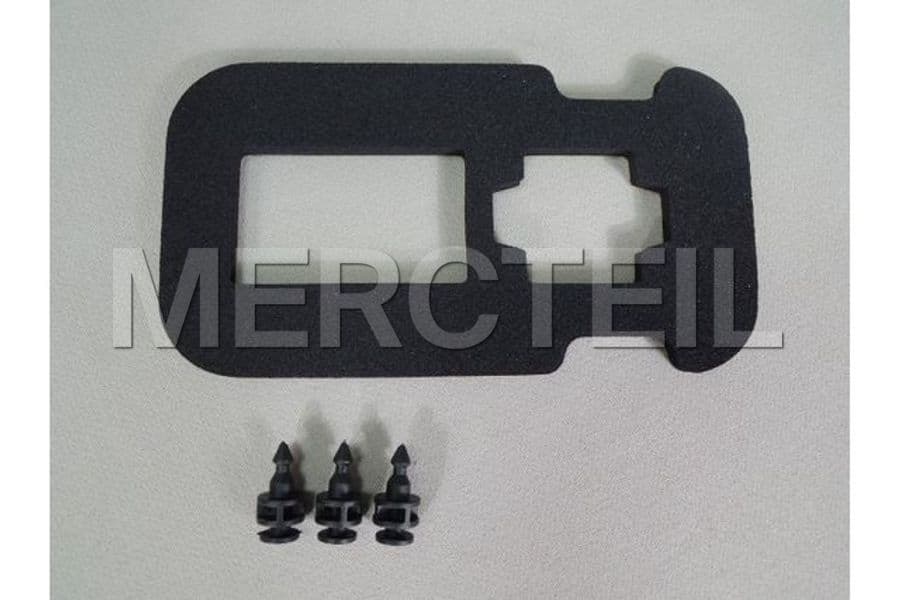 Buy the spare part Mercedes-Benz A0008208164 rs rear lamp