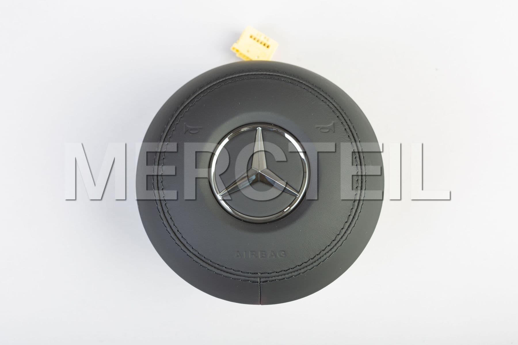Buy the spare part Mercedes-Benz A00086087009E38 driver airbag