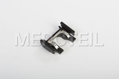 Buy the spare part Mercedes-Benz A0008880800 retaining clip