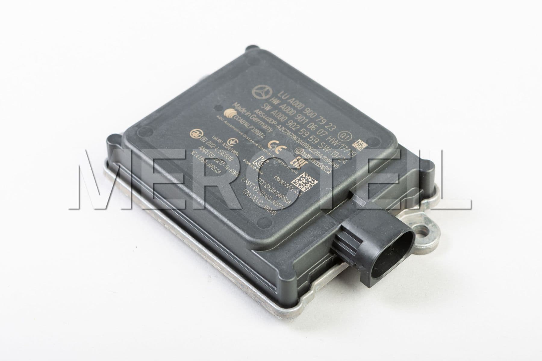 Buy the spare part Mercedes-Benz A0009007923 control unit complete