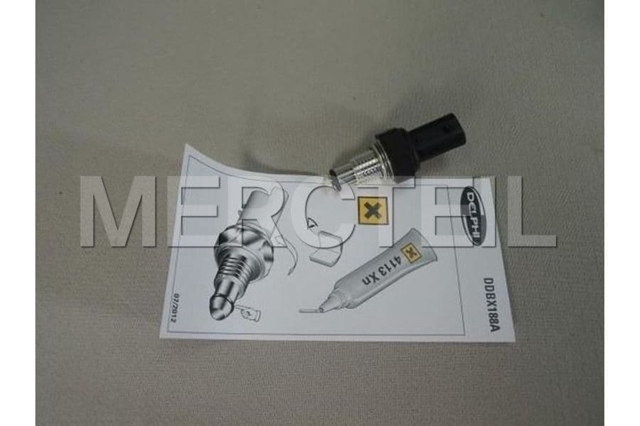 Buy the spare part Mercedes-Benz A0009050800 temperature sensor