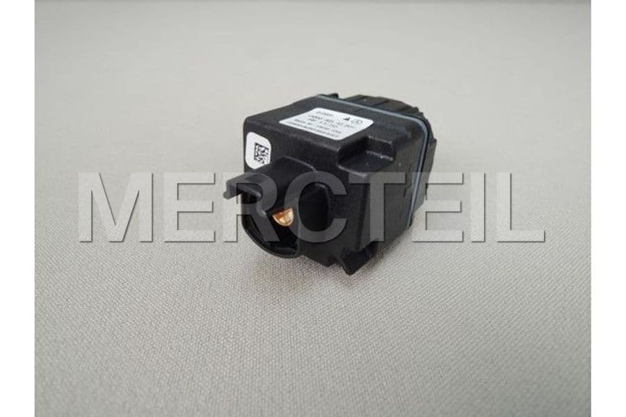 Buy the spare part Mercedes-Benz A0009054302 camera