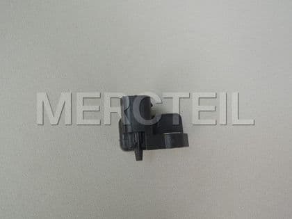 Buy the spare part Mercedes-Benz A0009057600 acceleration sensor