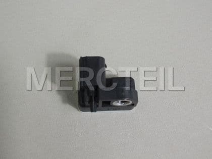 Buy the spare part Mercedes-Benz A0009057802 acceleration sensor