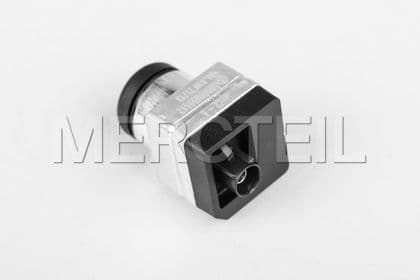 Buy the spare part Mercedes-Benz A0009059412 camera