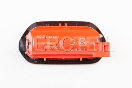 Buy the spare part Mercedes-Benz A00090613359051 interior light