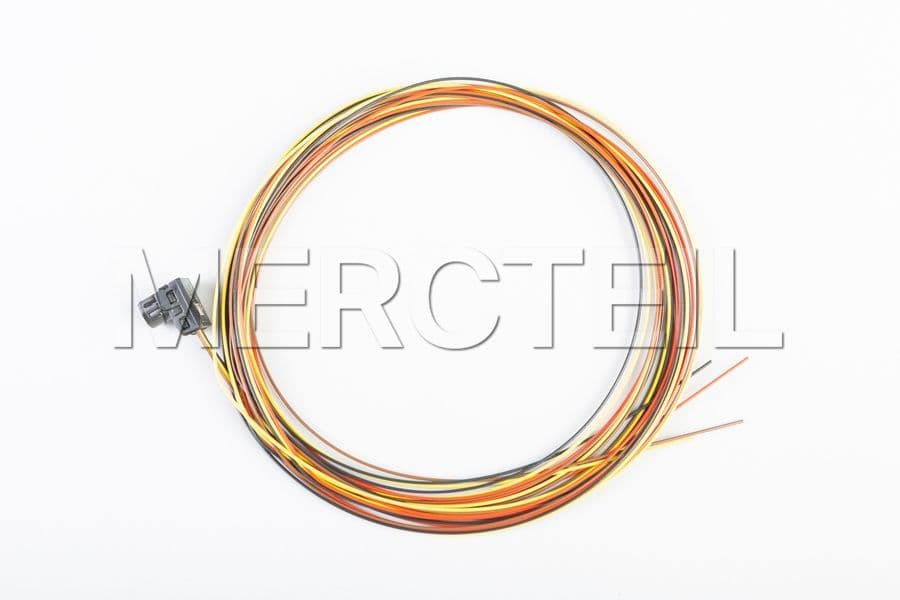 Buy the spare part Mercedes-Benz A0009064808 interior lamp