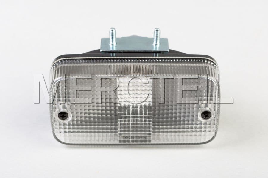 Buy the spare part Mercedes-Benz A0009065004 reversing light