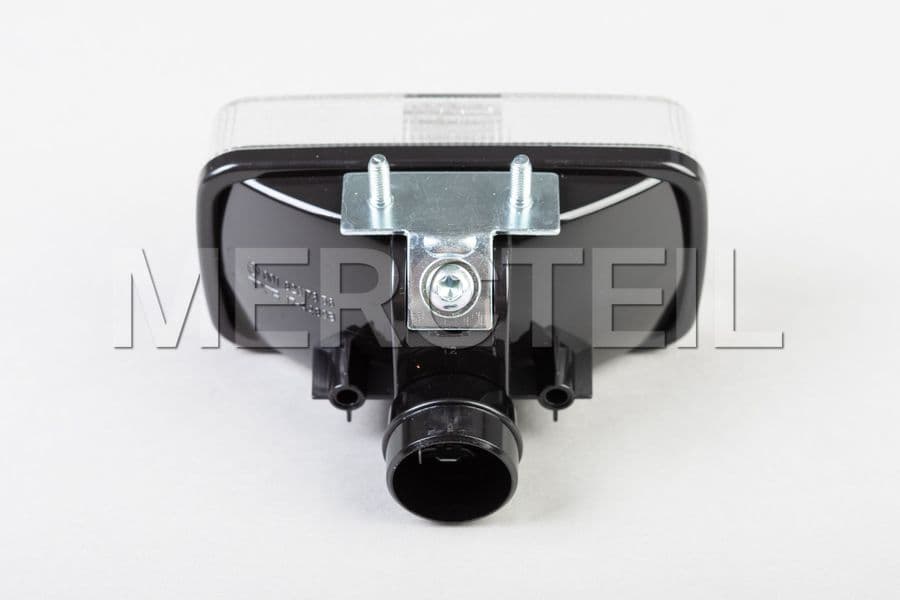 Buy the spare part Mercedes-Benz A0009065004 reversing light