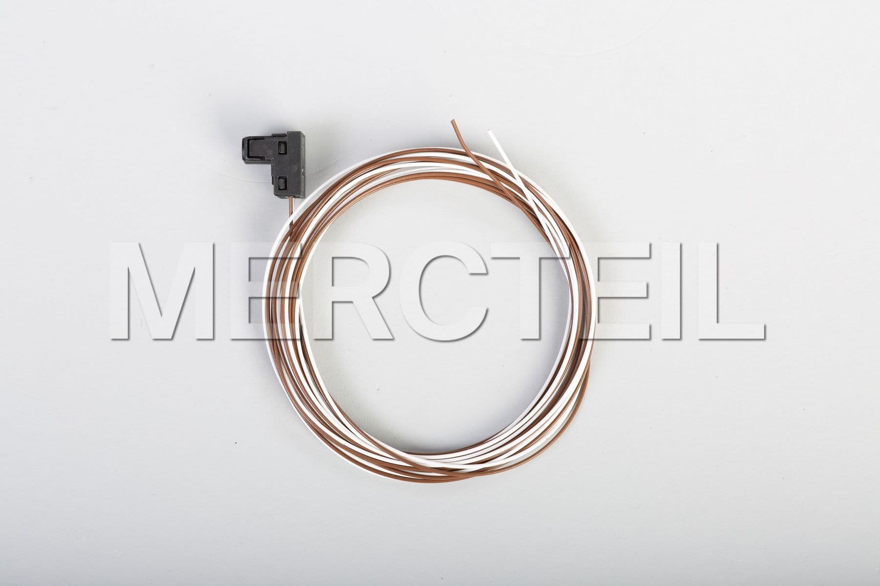 Buy the spare part Mercedes-Benz A0009065406 interior light