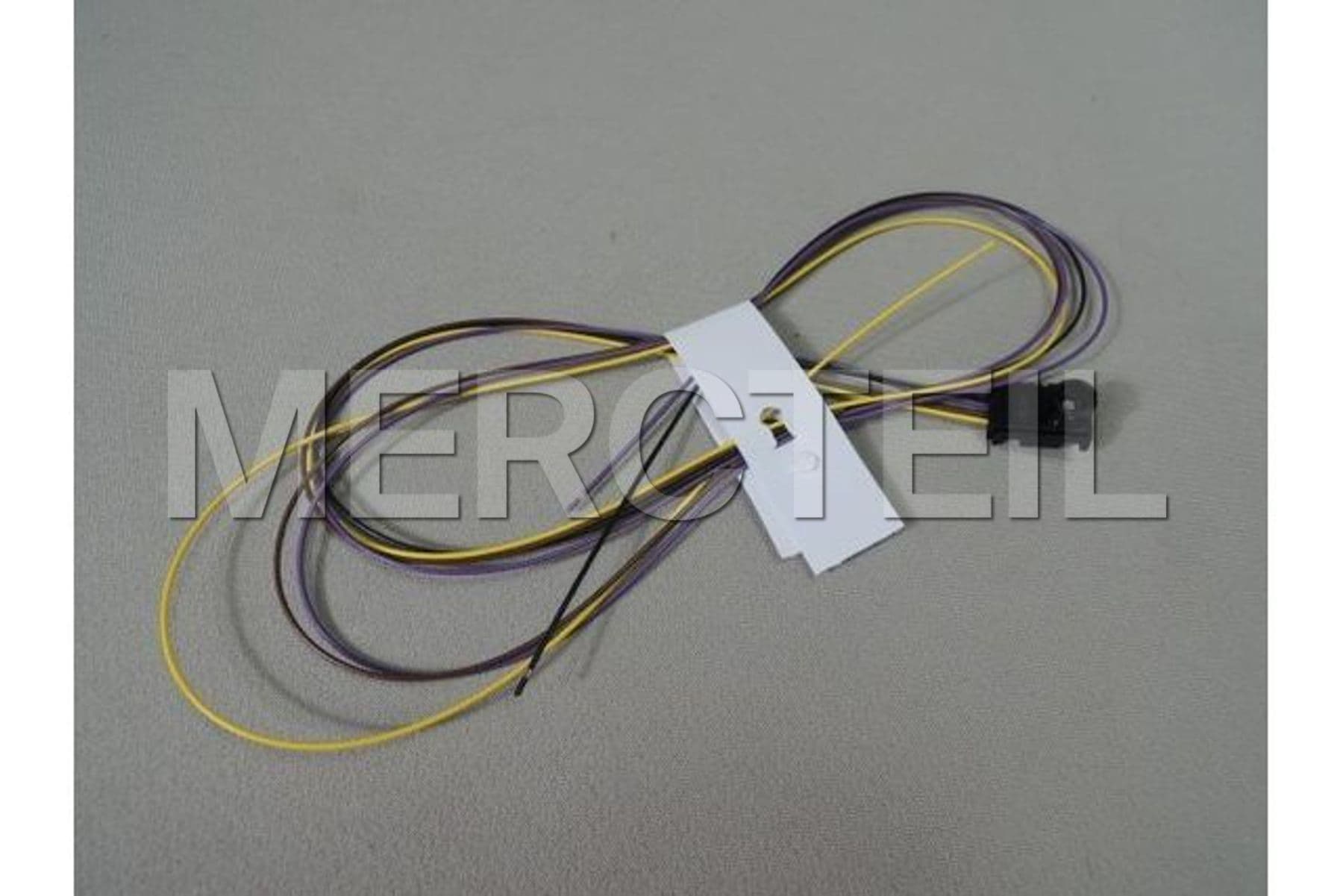 Buy the spare part Mercedes-Benz A0009065504 interior light