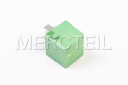 Buy the spare part Mercedes-Benz A0009828523 relay