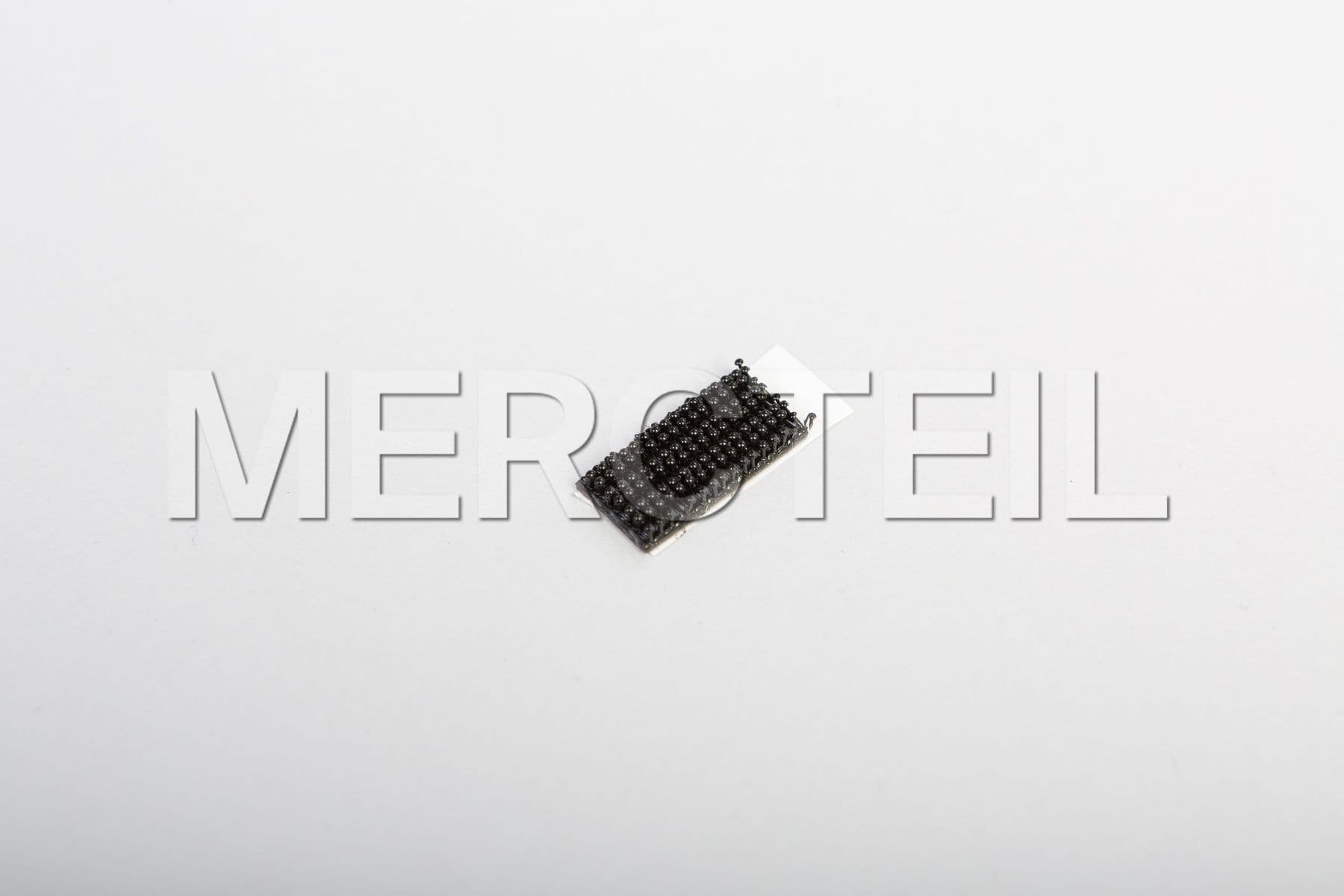 Buy the spare part Mercedes-Benz A0009832800 velcro closure