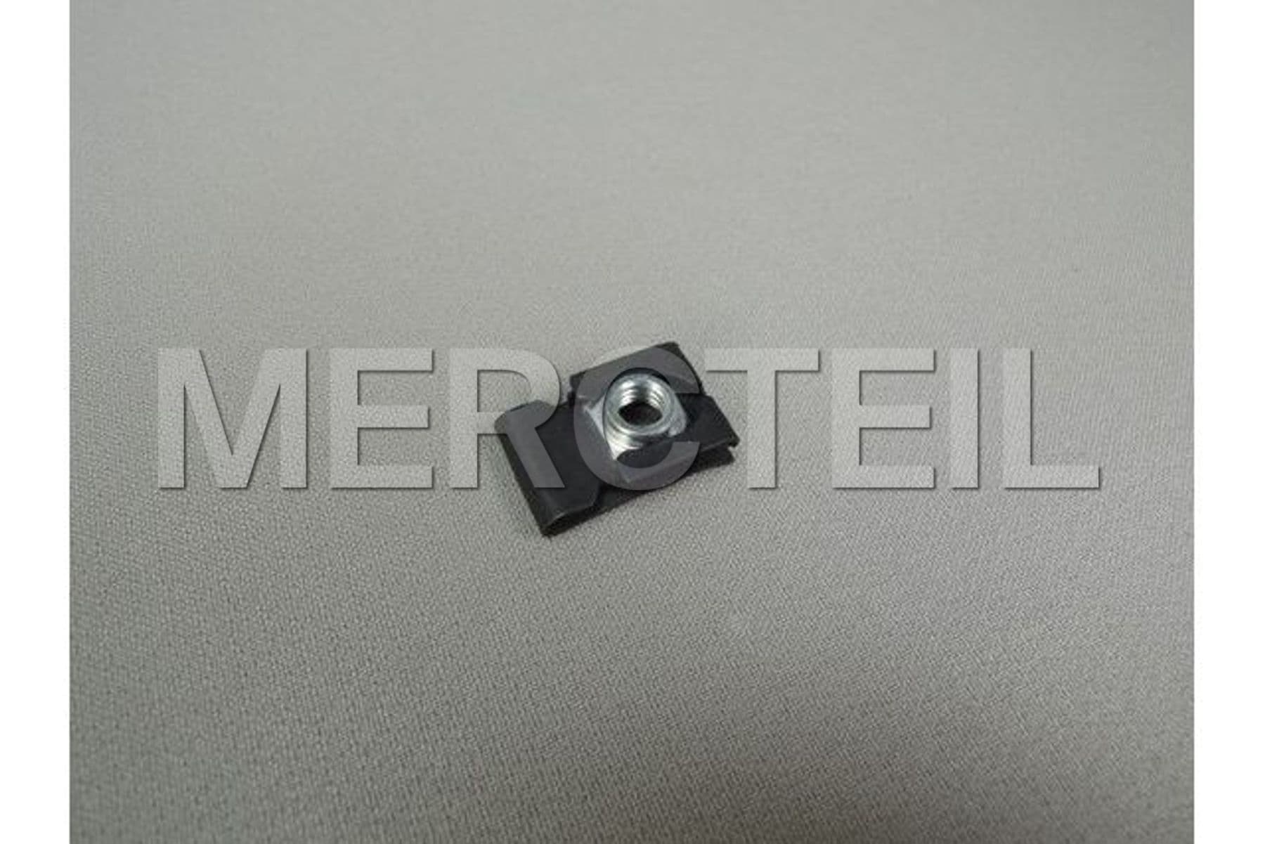 Buy the spare part Mercedes-Benz A0009908891 clip type nut