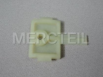 Buy the spare part Mercedes-Benz A0009910298 clip