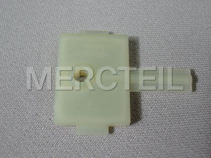 Buy the spare part Mercedes-Benz A0009910298 clip