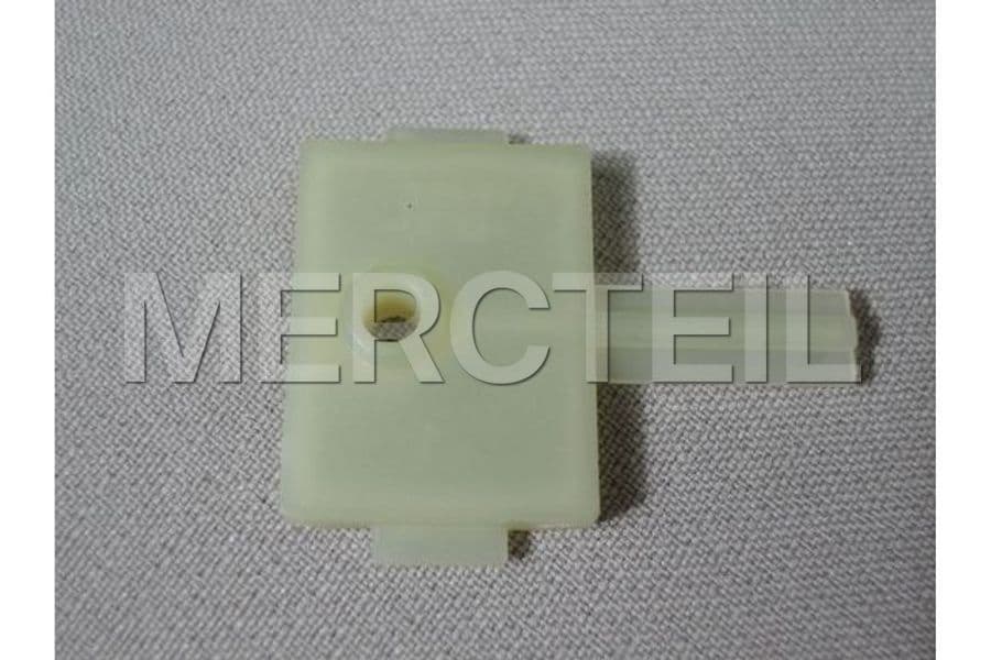 Buy the spare part Mercedes-Benz A0009910298 clip