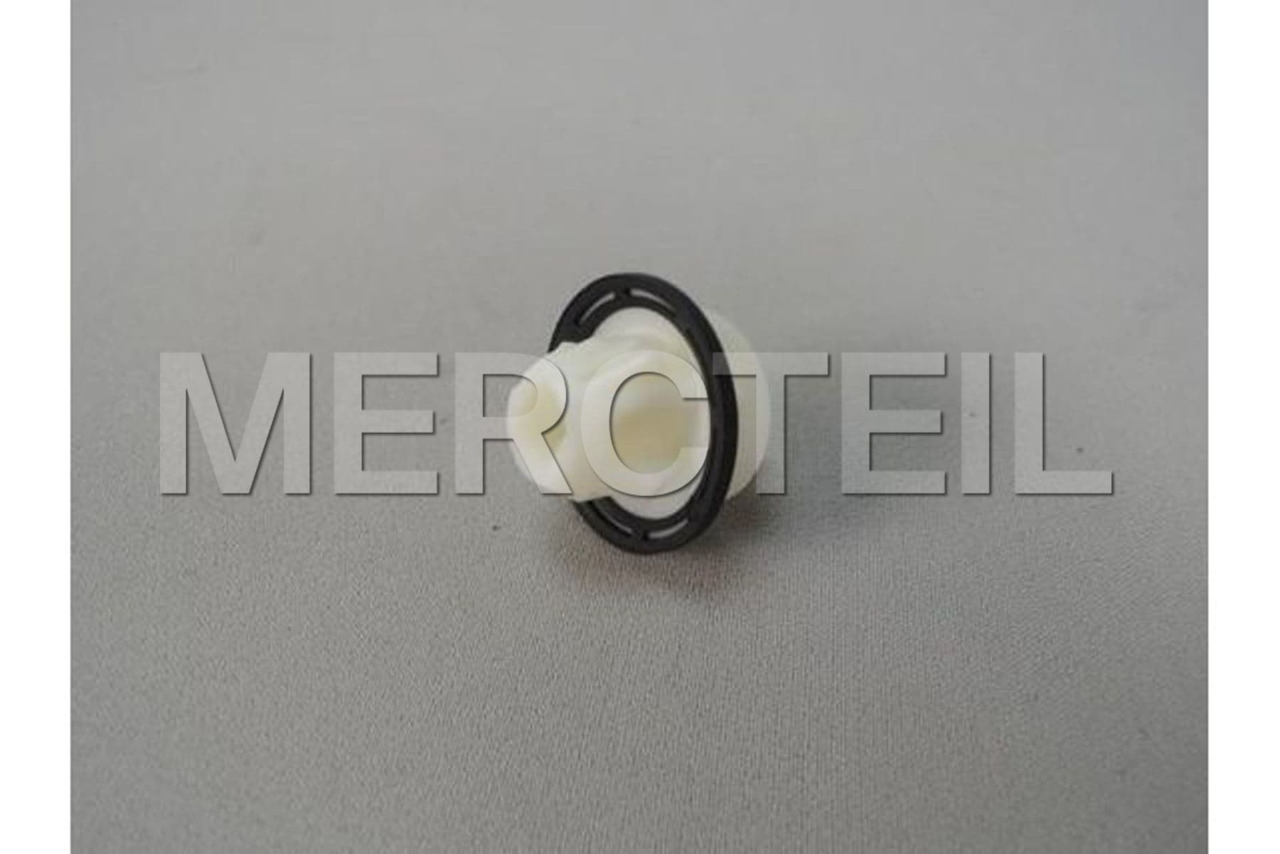 Buy the spare part Mercedes-Benz A0009911298 clip