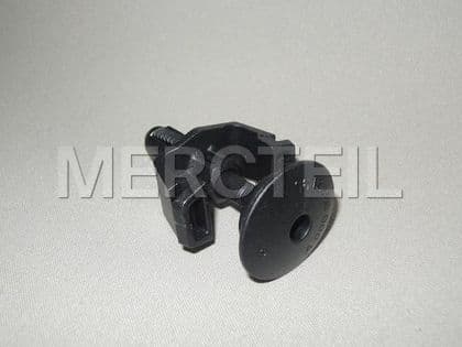 Buy the spare part Mercedes-Benz A0009912195 clip