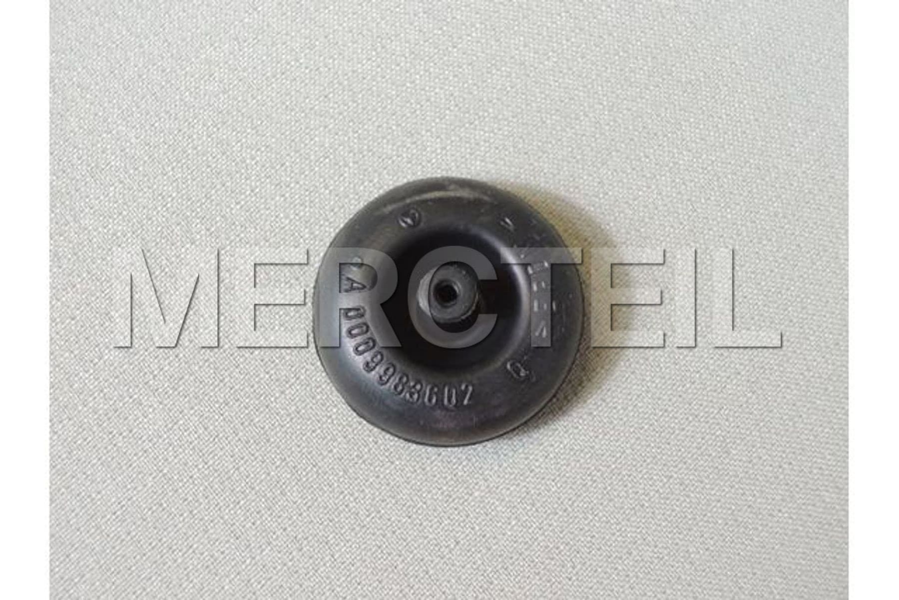 Buy the spare part Mercedes-Benz A0009983602 grommet