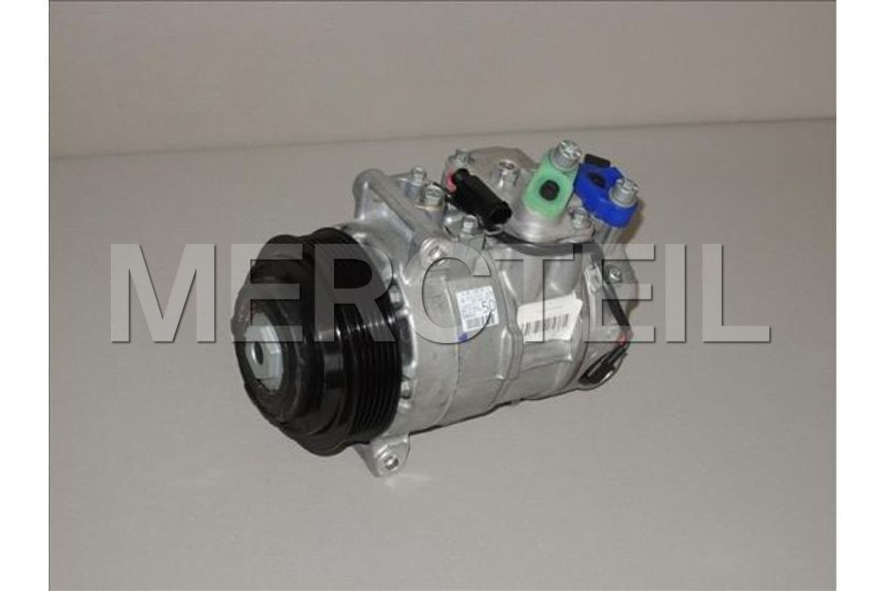 Buy the spare part Mercedes-Benz A0012305011 compressor