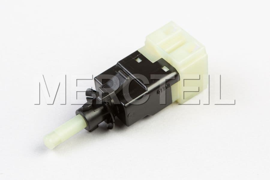 Buy the spare part Mercedes-Benz A0015456409 brake light switch