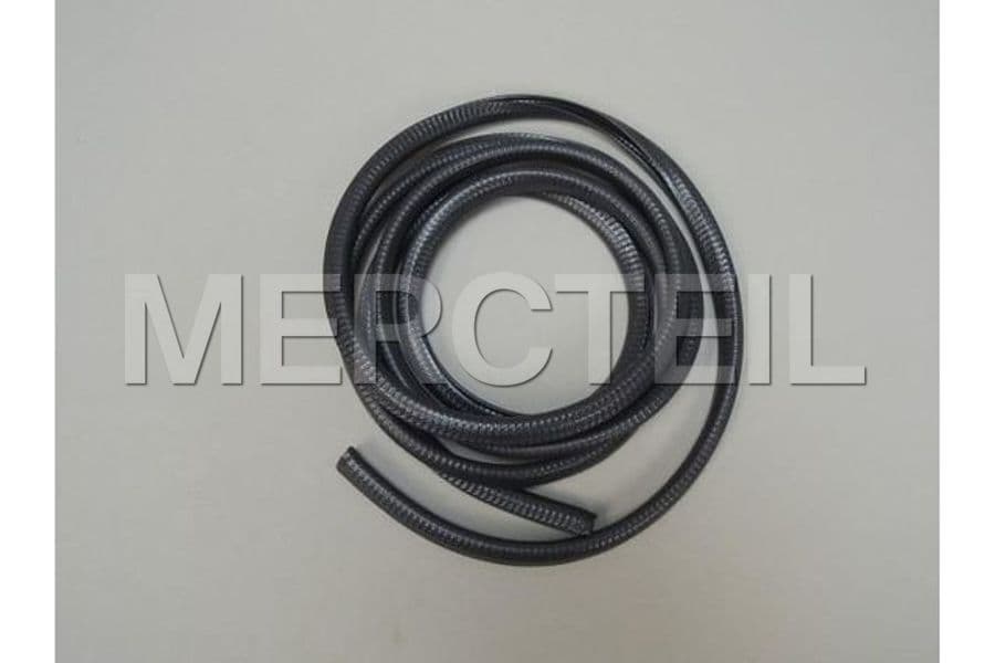 Buy the spare part Mercedes-Benz A0019872272 edge guard section