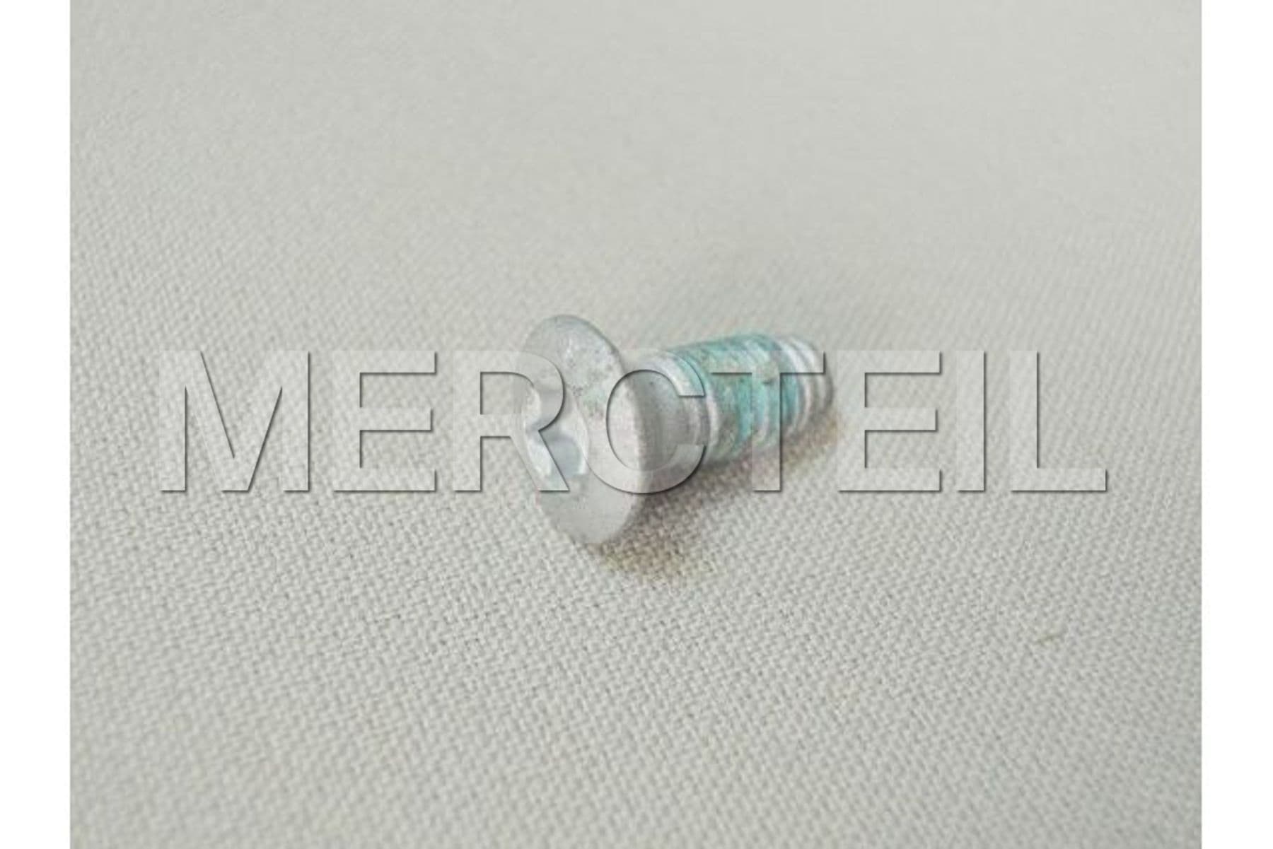 Buy the spare part Mercedes-Benz A0019901002 hexal socket csk bolt