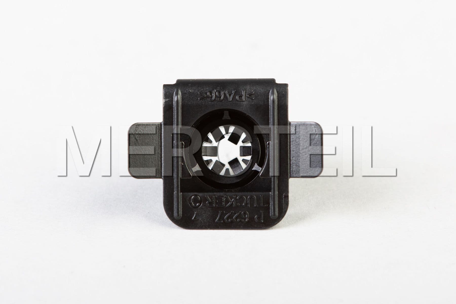 Buy the spare part Mercedes-Benz A0019903256 clip type nut