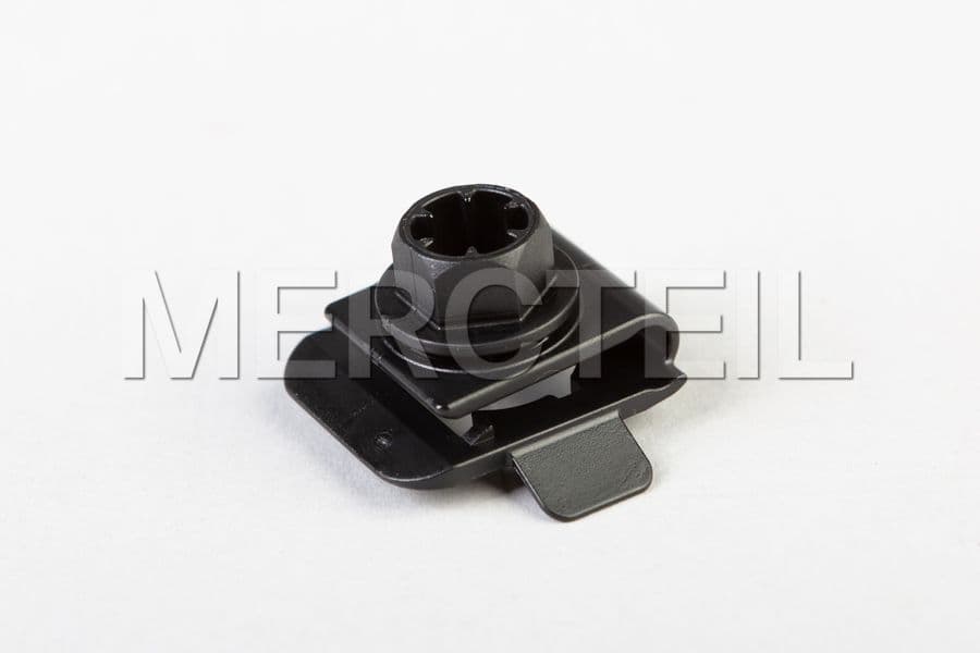 Buy the spare part Mercedes-Benz A0019903256 clip type nut