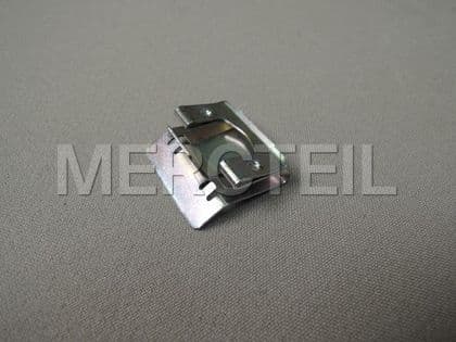 Buy the spare part Mercedes-Benz A0019915970 clip