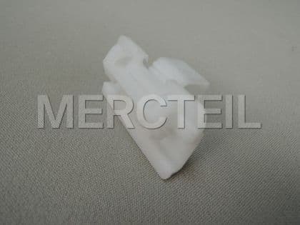 Buy the spare part Mercedes-Benz A0019919771 mounting clip